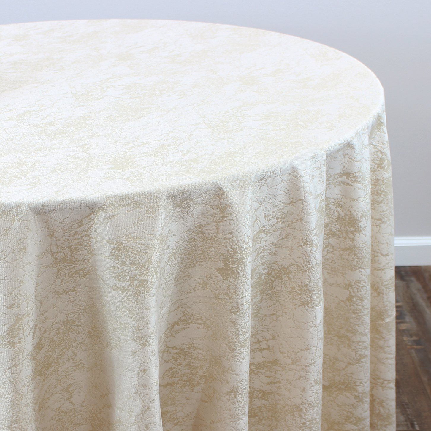 Crystal Velvet Table Linen – Champagne – Prestige Linens